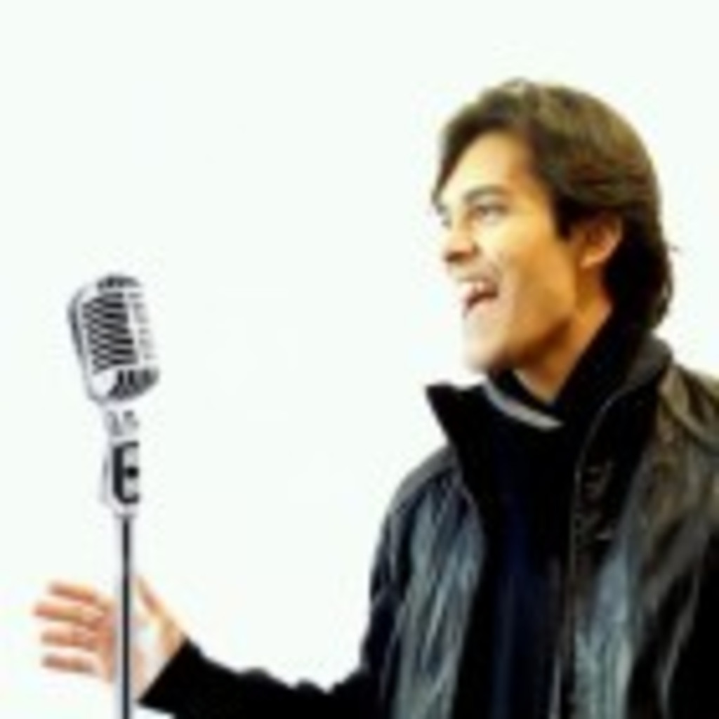 Thiago Pach - Singer - Jazz, Blues, Brazilian music | XING