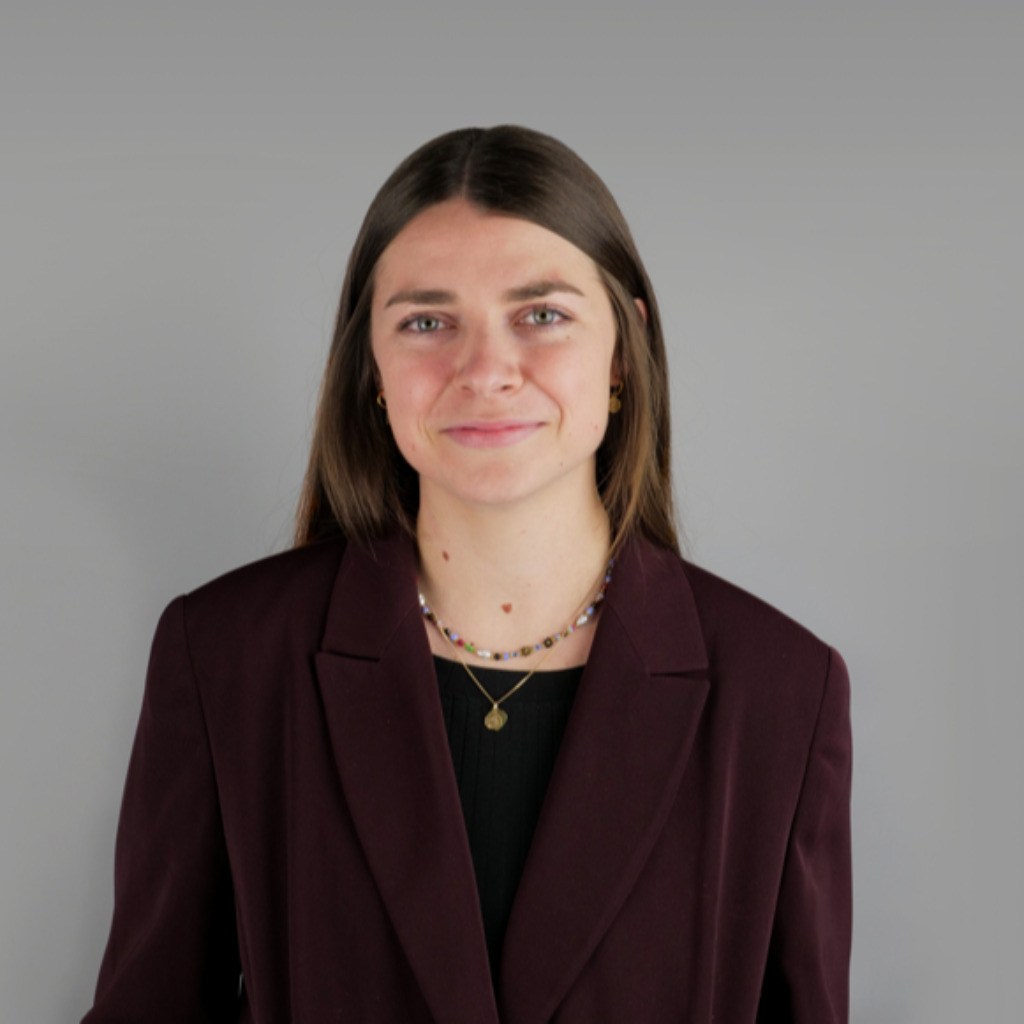 Gloria Russell - Mitarbeiter im Sales - GastroHero GmbH | XING