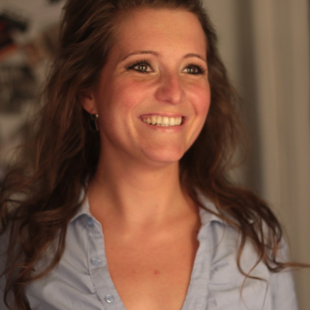 Jennifer Haas - Community Manager - Düsseldorf Neuer Zollhof BC GmbH | XING