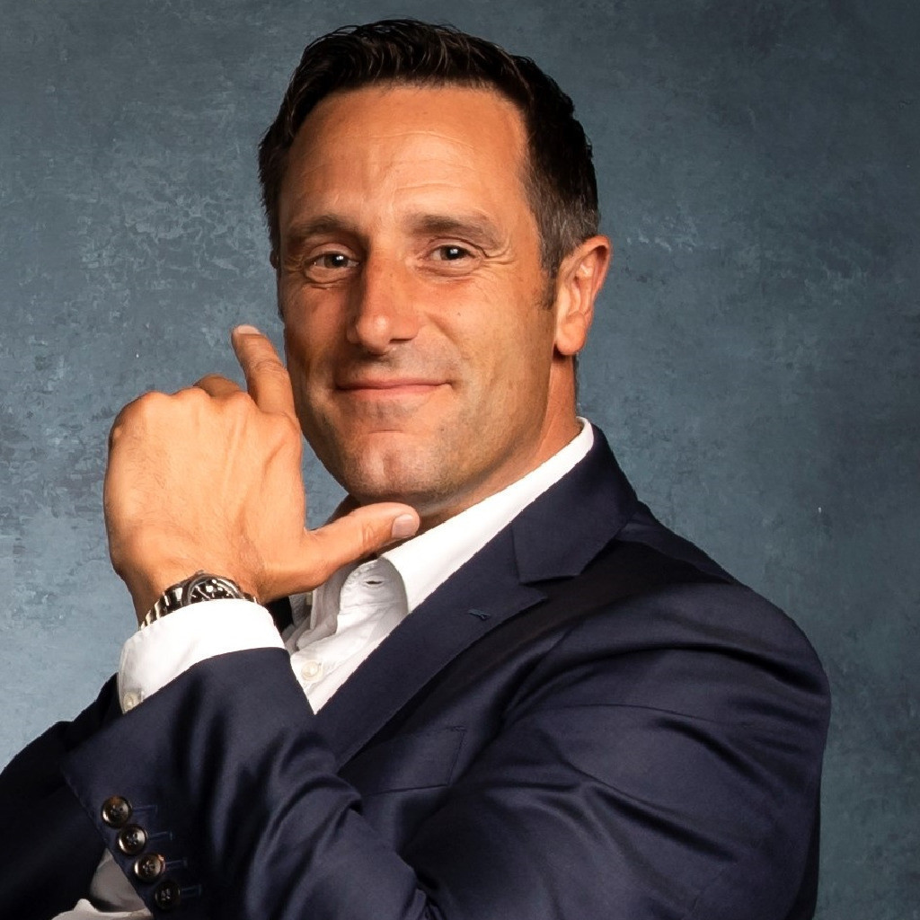 Joris Zahnd - CEO / Founder / Owner - White Carpet GmbH | XING