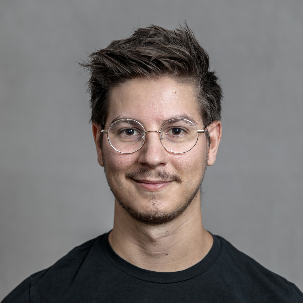 Alexander Pfeiffer - Multimedia Allrounder - 3c Creative Communication ...