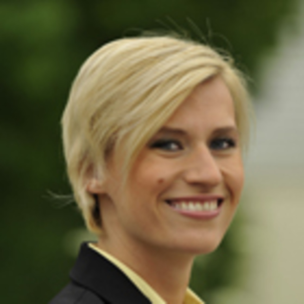 Christina Simon's Instagram, Twitter & Facebook on IDCrawl