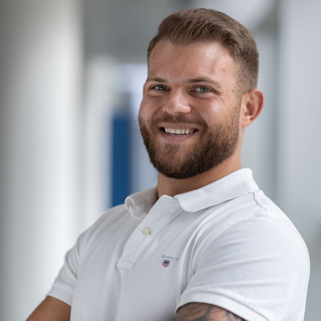 Nico Eckardt - Kaufmann für Versicherungen und Finanzen ...