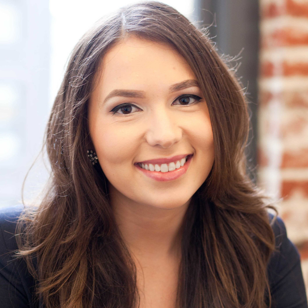 Lesa Thomas - Freelancer - Assertmeds online healthcare pharmacy | XING