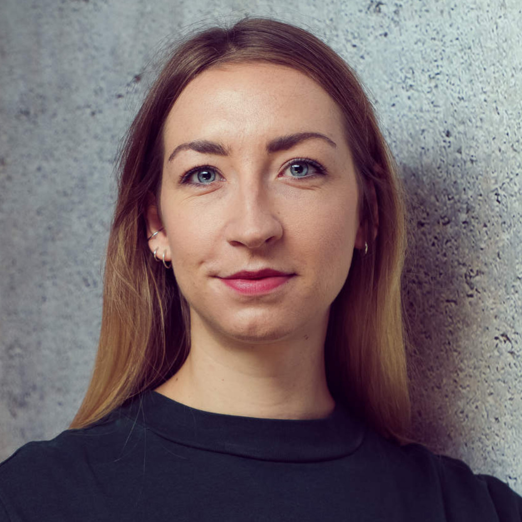 Lisa Victoria's Instagram, Twitter & Facebook on IDCrawl