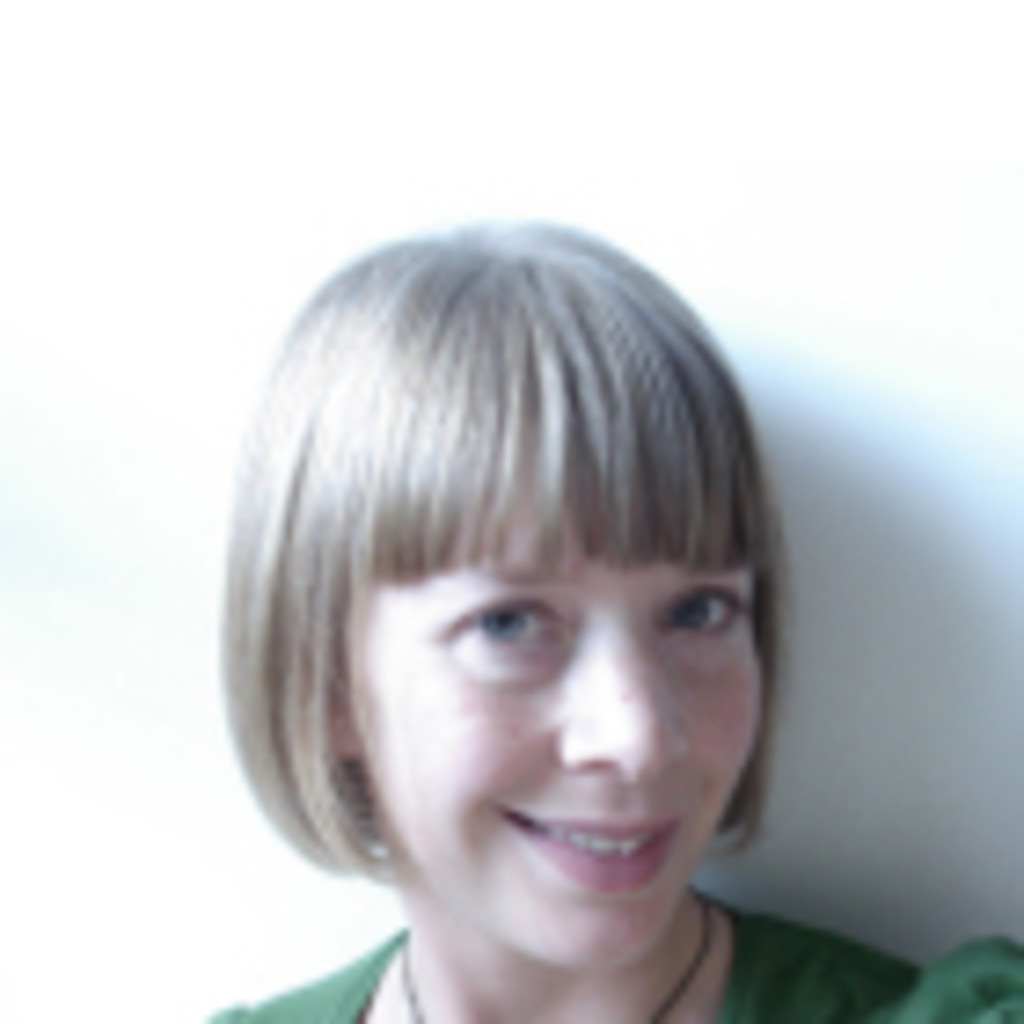 Debbie Evran - Design Director - FIRE Creative | XING