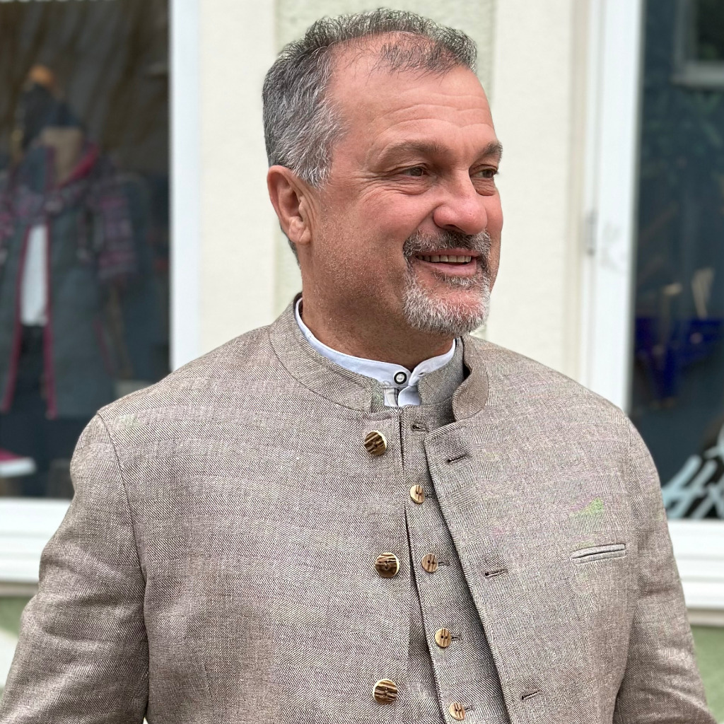 Bernhard Schmid - Inhaber - Trachtenmode Schmid in Rohrbach-Berg (OÖ ...