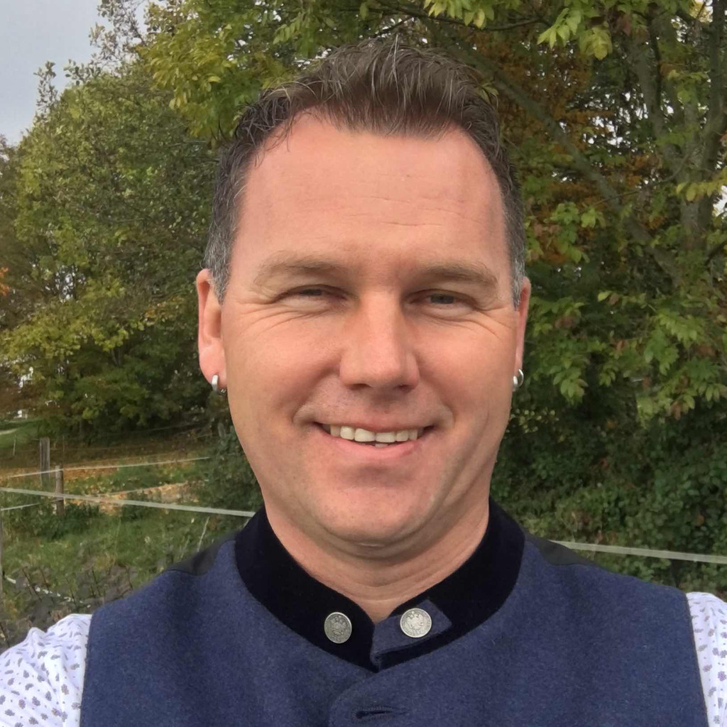 David Saur's Instagram, Twitter & Facebook on IDCrawl