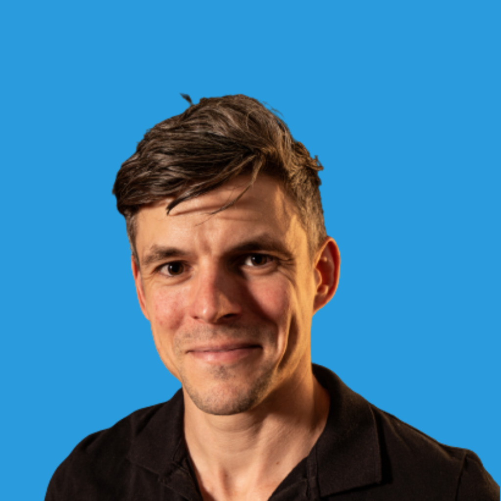 Cameron Roriston - Close protection and VIP services - Roriston Close ...