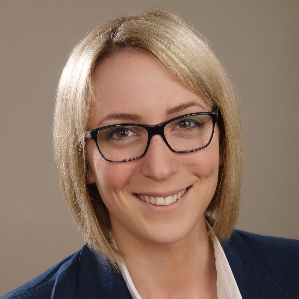 Ann-Kathrin Ott - Assistentin der Geschäftsführung - Grafikteam ...