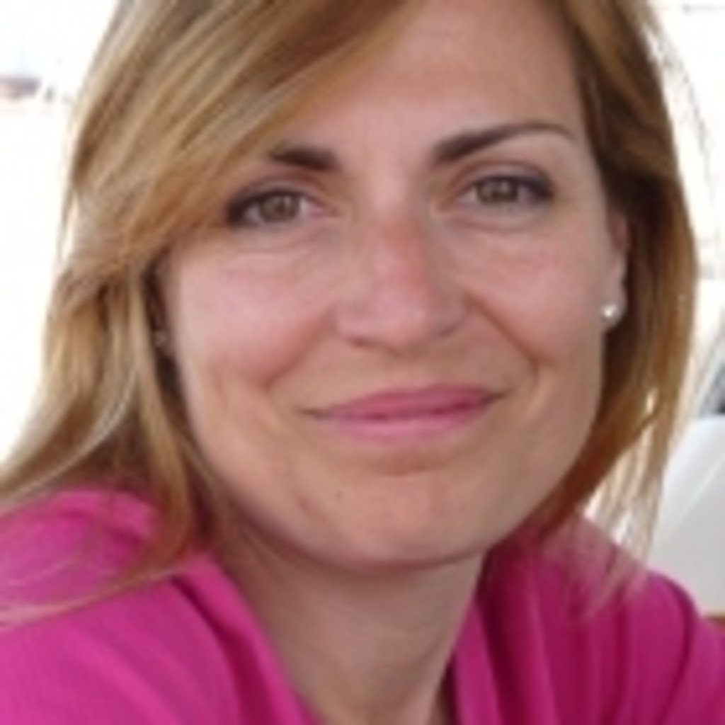 Laura Funosas Viñolas - relaciones externas - Taurios | XING