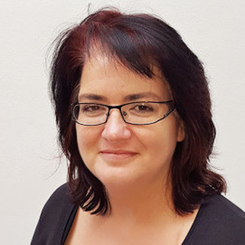 Stephanie Suits's Instagram, Twitter & Facebook on IDCrawl