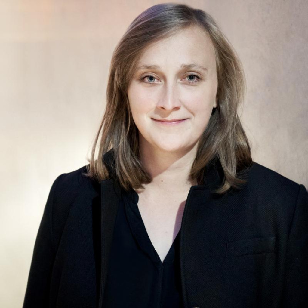 Elisa May - Geschäftsführerin - KERN DES GANZEN | XING