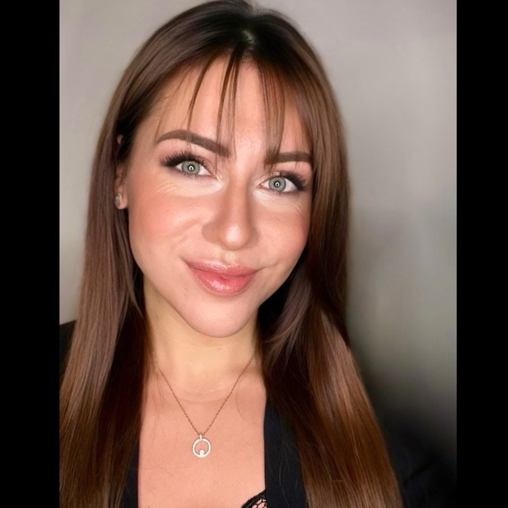 Sandra Stark - Accountant - Jazwares GmbH | XING