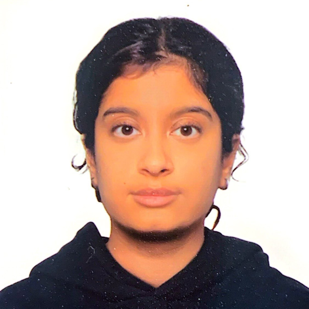 Ria Arora: Ausbildung und Berufserfahrung | XING