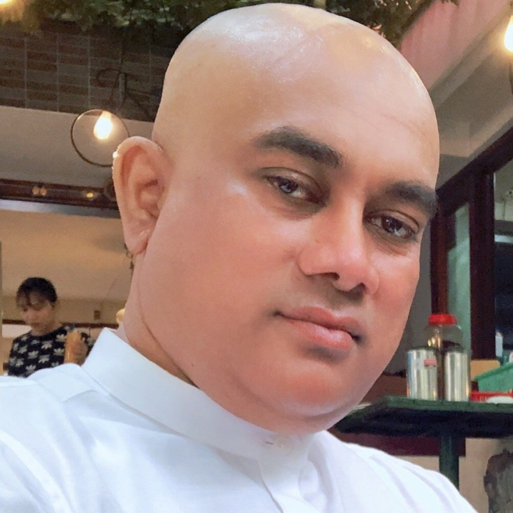 Yuhan Sebastian - SENIOR PATTERN MAKER (JUNIOR EXECUTIVE) - Smart ...