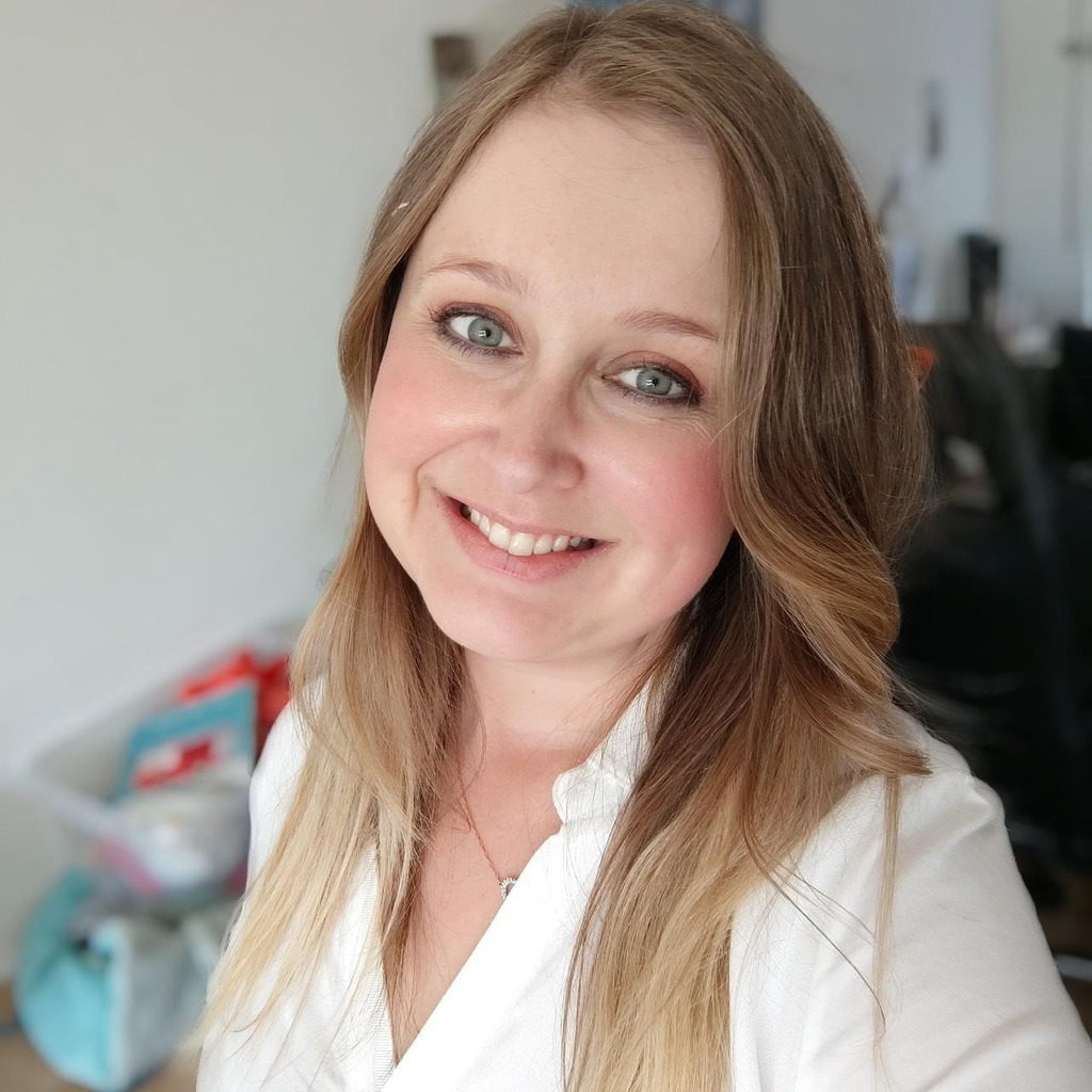 Kim Scheibel - Unternehmerin - Social Media Management | XING