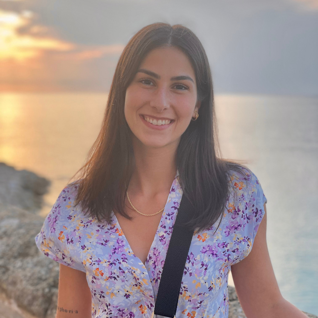 Jessica Mengoli - Betriebswirtschaftslehre/Industrie - Schüber ...