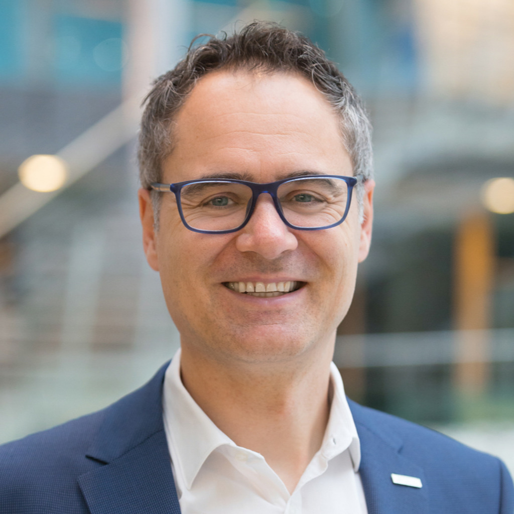 Pascal Scheeff - Senior Produktmanager Transformationsfinanzierung ...