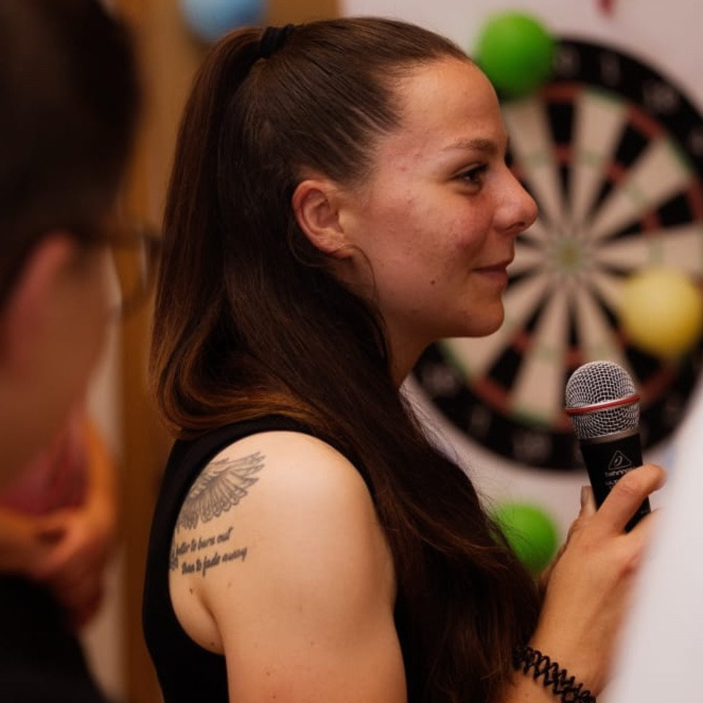 Cora Trostawicki - Vertriebsassistentin - Schmitt + Sohn Aufzüge | XING