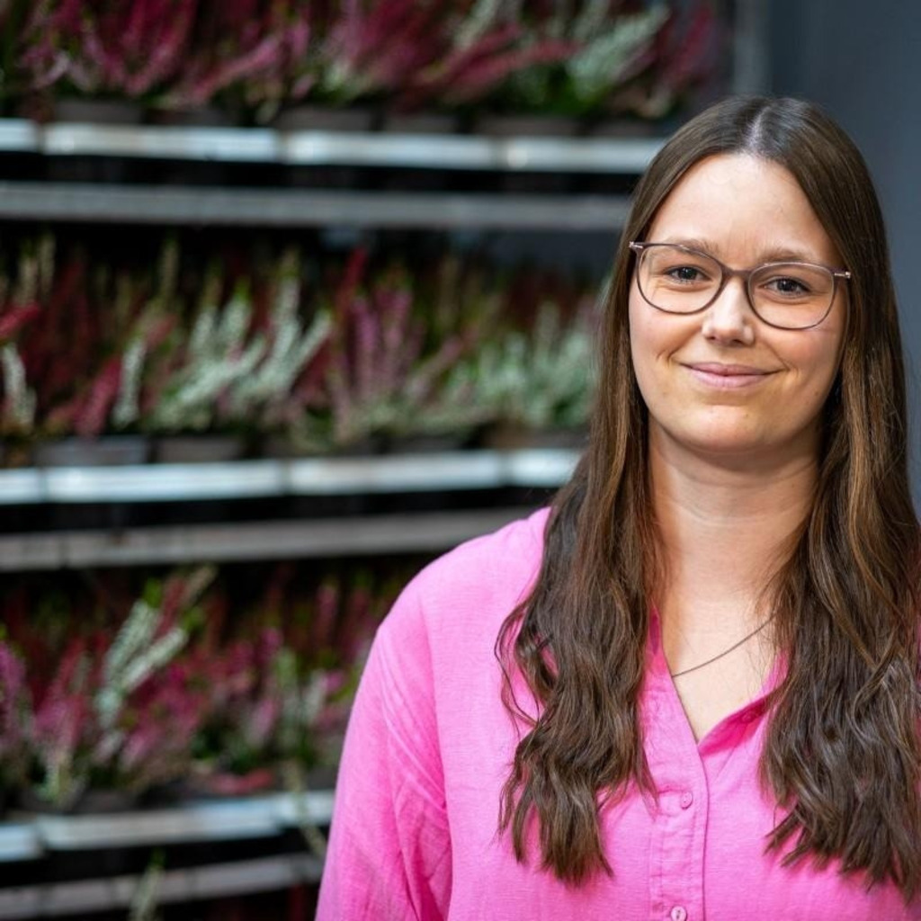 Julia Maria Clemens - Verwaltungsangestellter - Stadt | XING