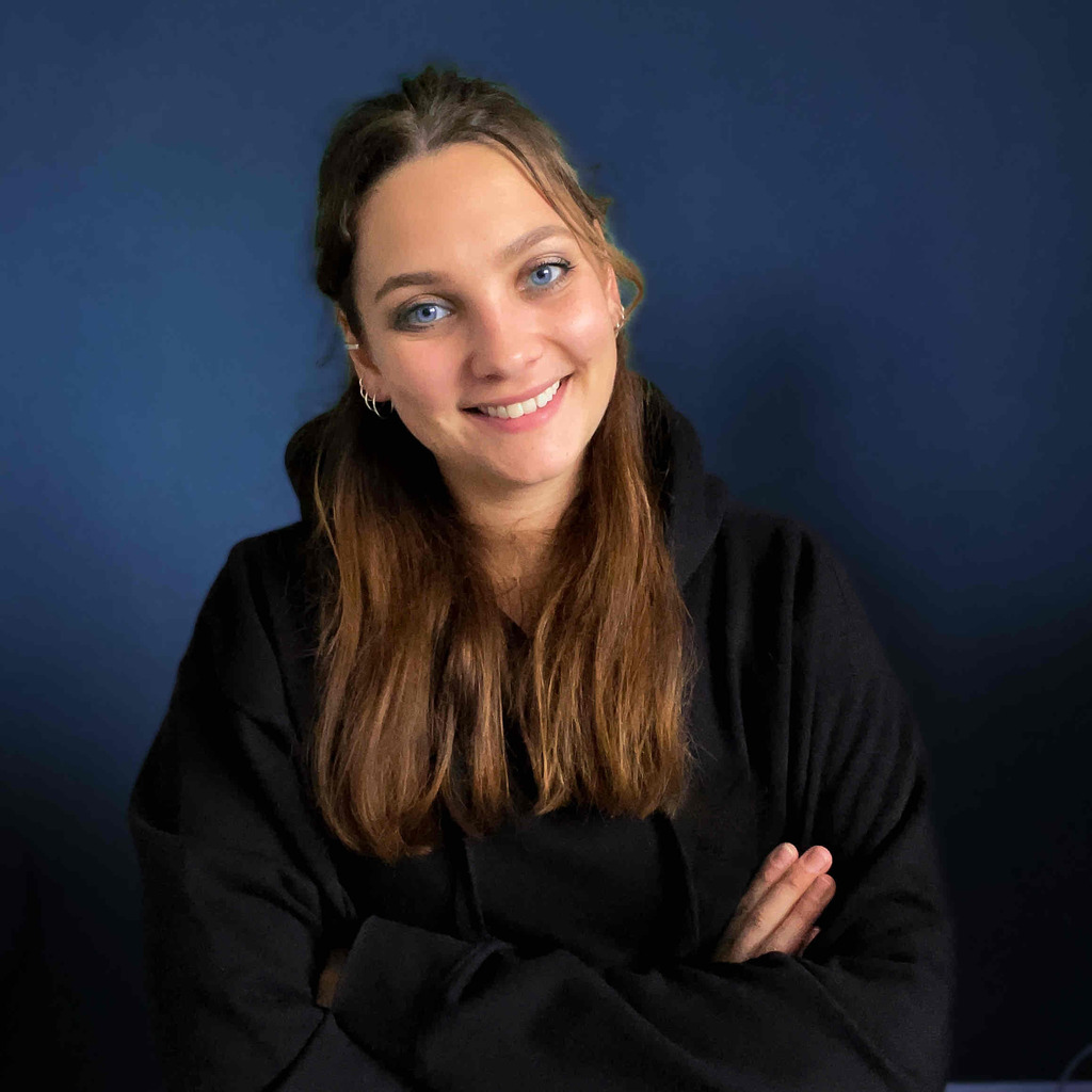 Sarah Hoppe - Social Media und SEO - CentraWeb | XING