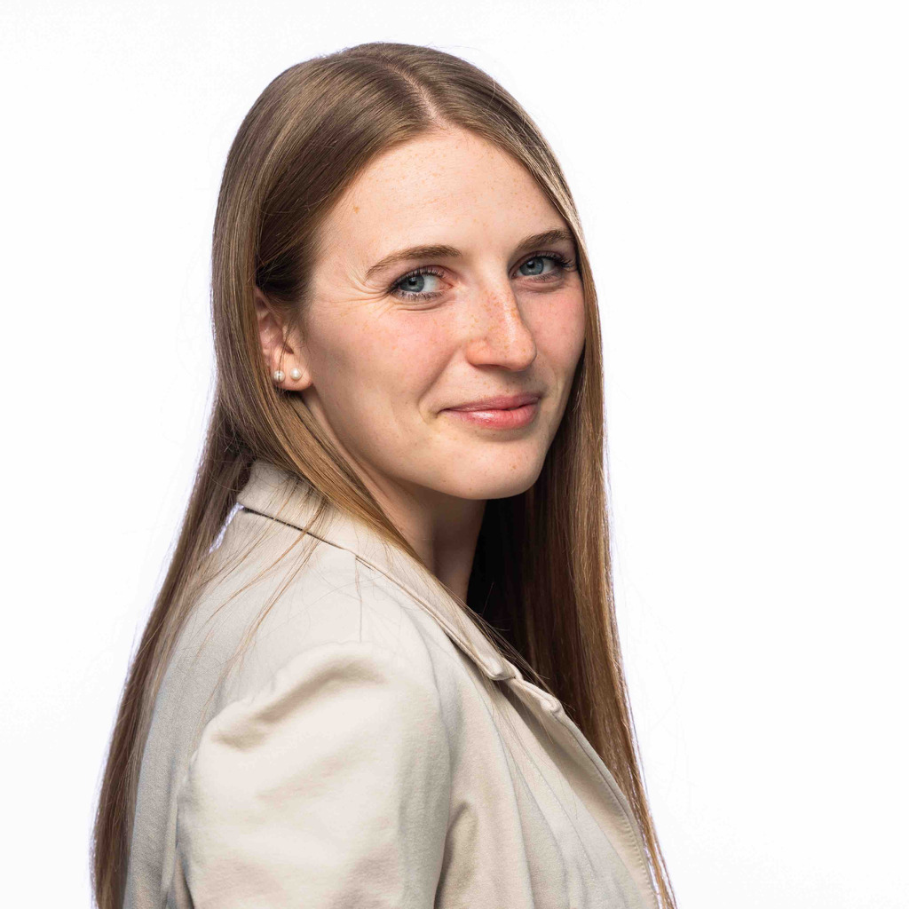 Anna-Lena Henrich - kaufmännische Angestellte - Industrie- und ...