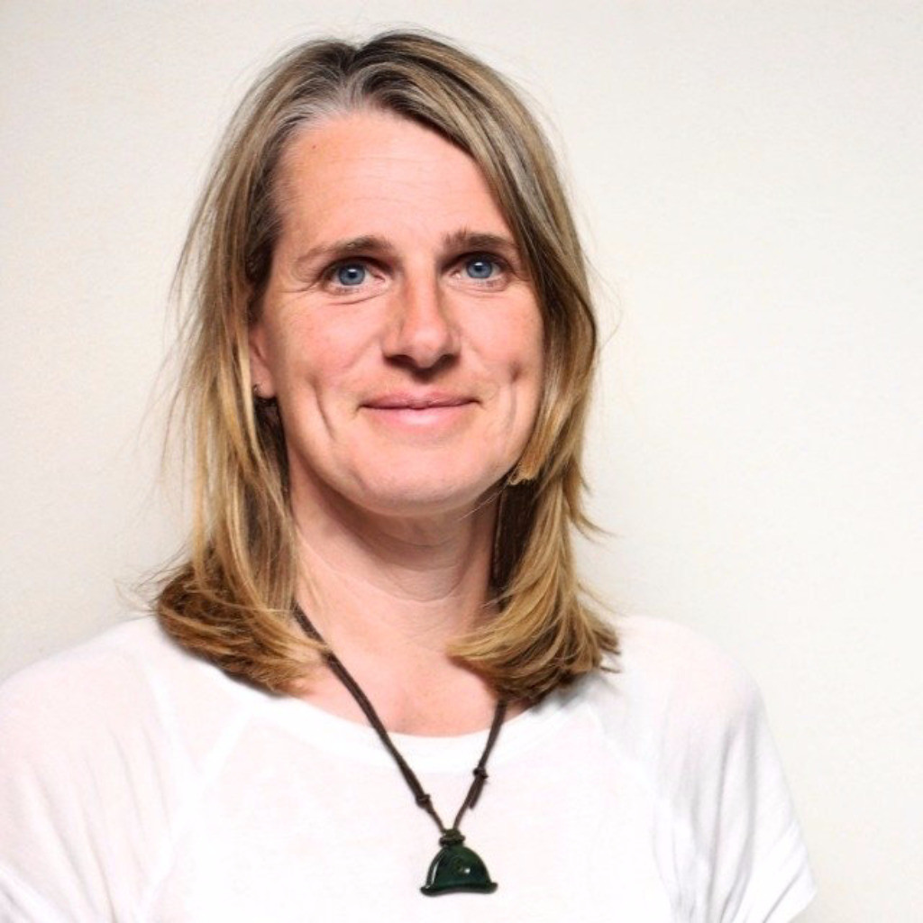 Dipl.-Ing. Stefanie Walter - Immobilien-Maklerin - Baukult | XING