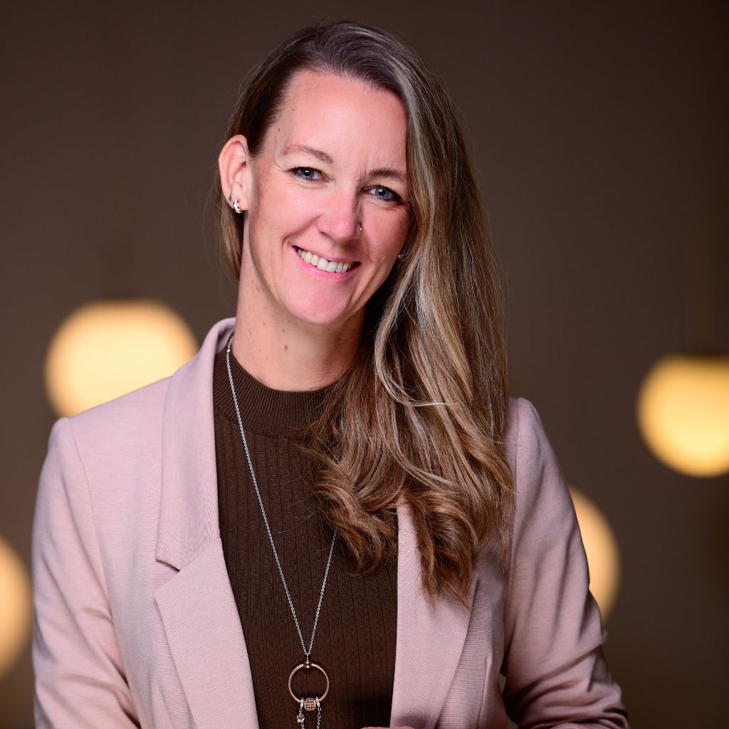 Nicole Heinker - Stellvertretende Storemanagerin - New Yorker S.H.K ...