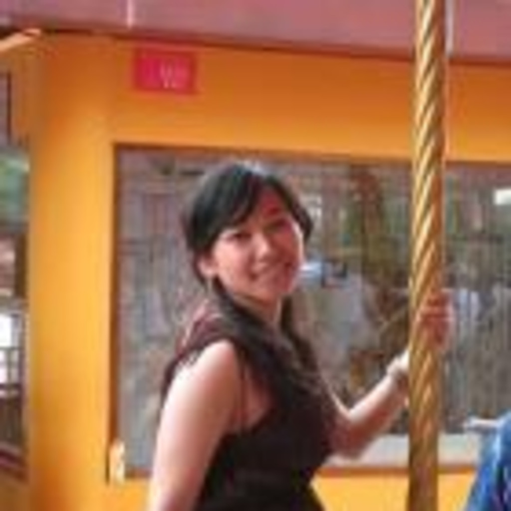 Celia Wang - Associate - Pricewaterhouse Coopers | XING