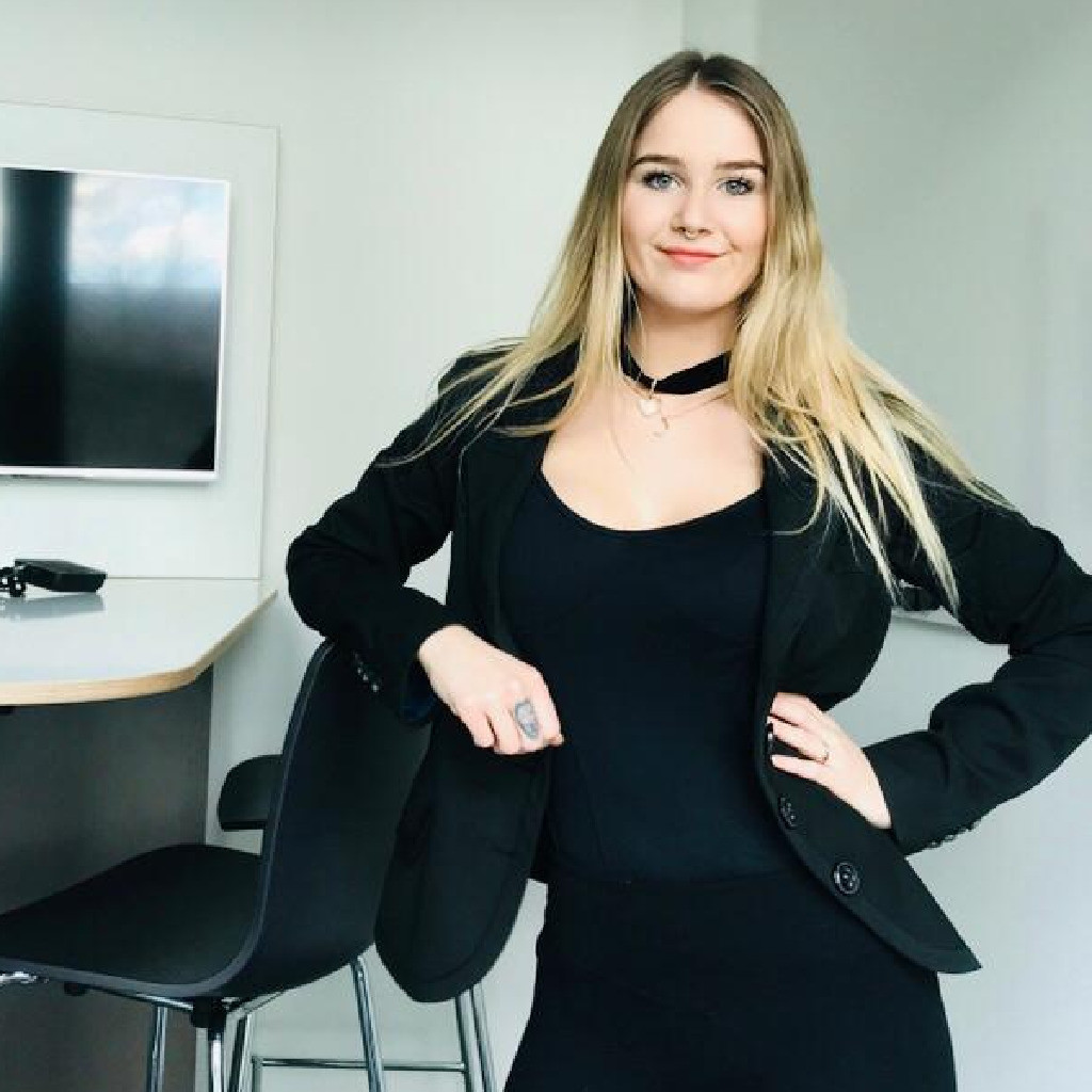 Isabella_mayer in der Personensuche von Das Telefonbuch