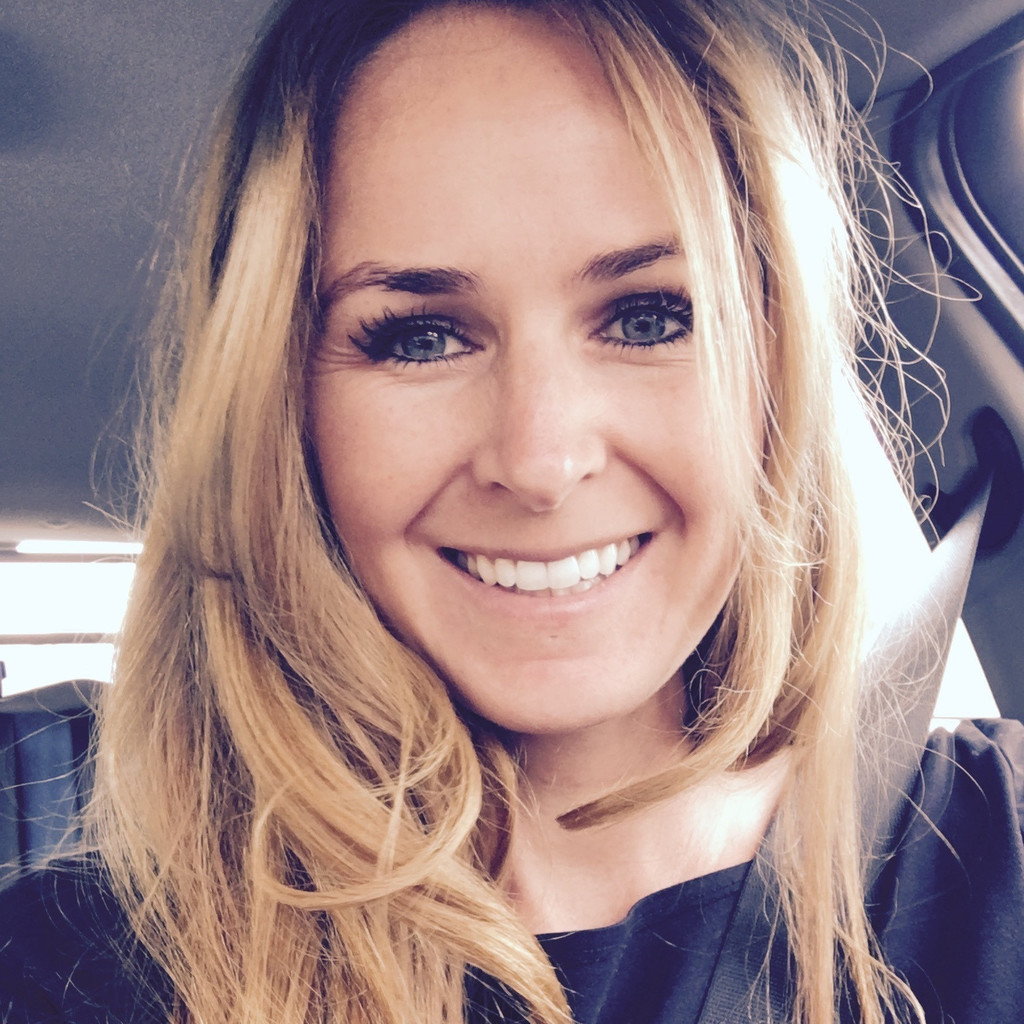 Helena Meier-Selmeczi - Inhaberin - 941 | Grafikdesign & Folien ...