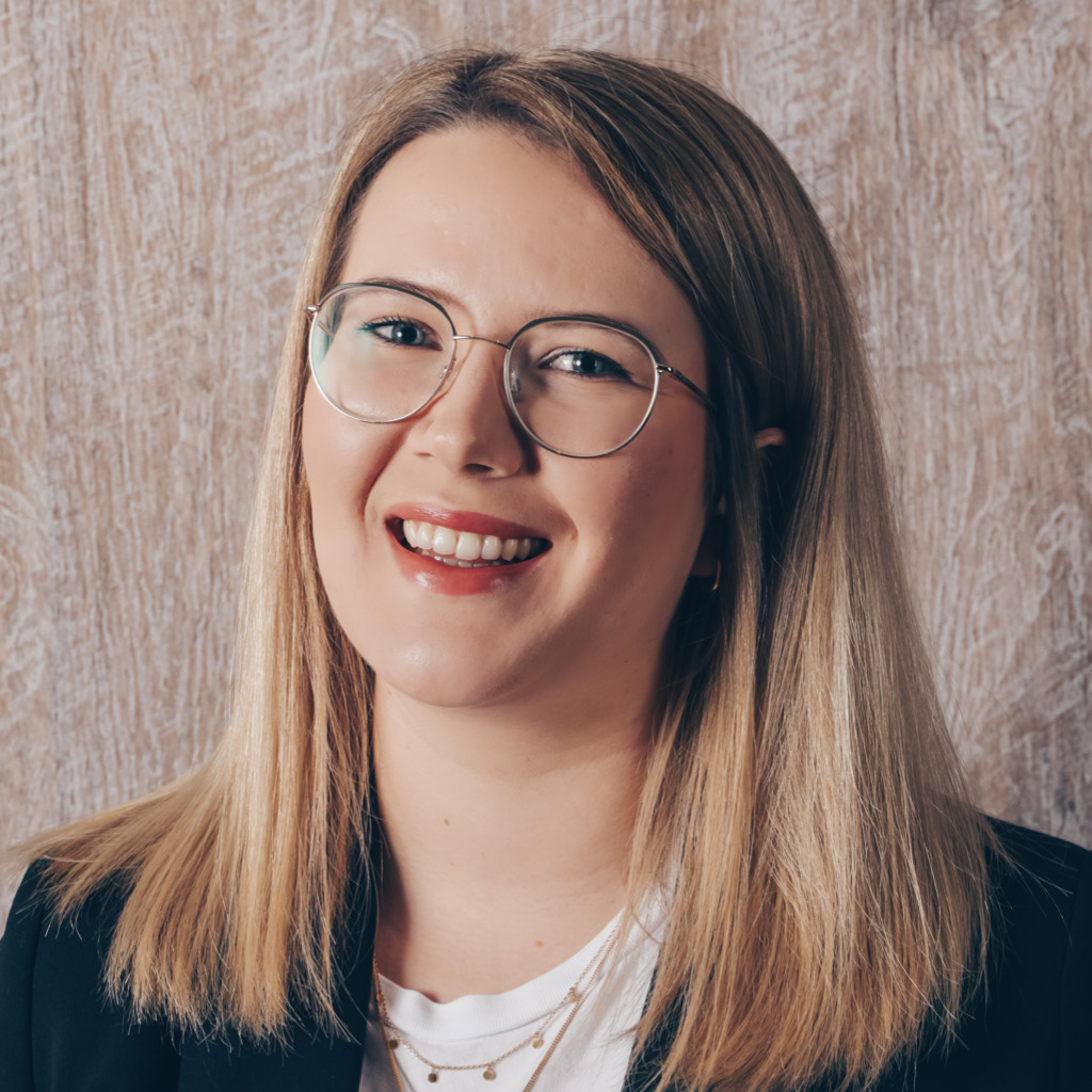 Jamie Lee Fischer - POS Marketing Managerin - DMV Der Medienvertrieb ...