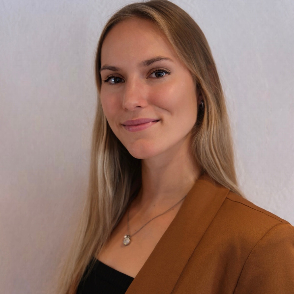 Lisa Kluge - Betriebswirtschaftslehre - Hochschule München | XING