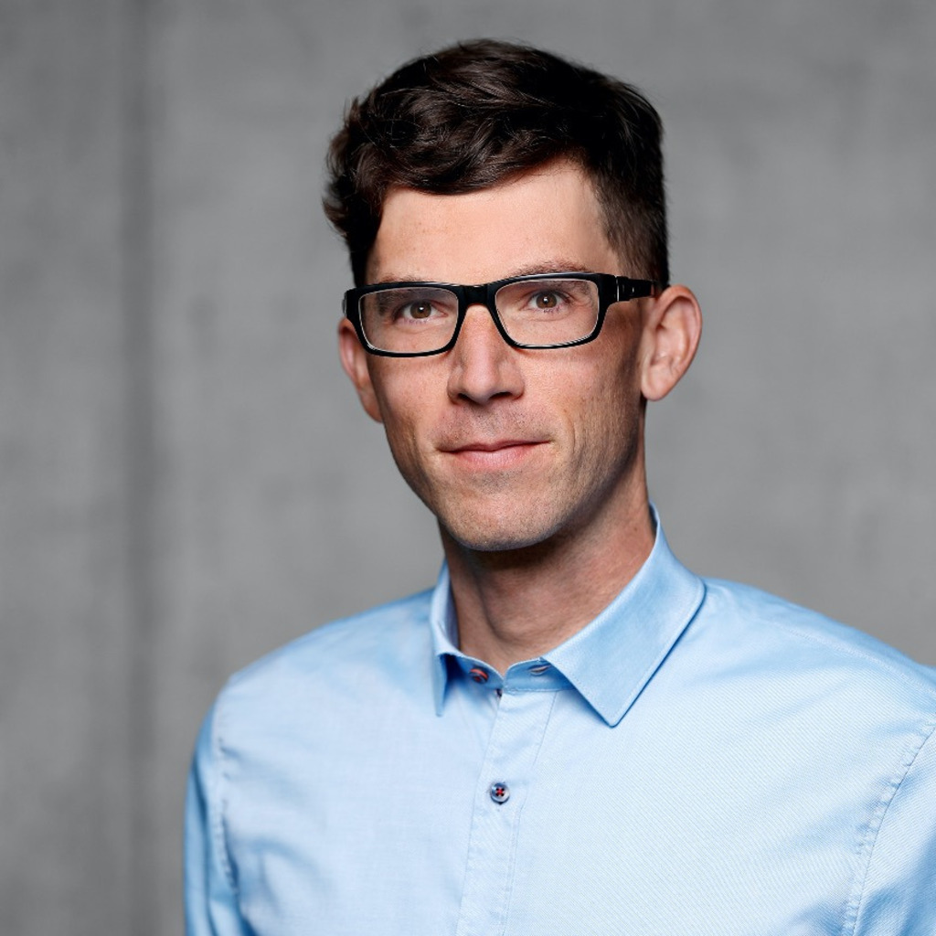 Frank Pfisterer - Technical Project Manager - CMORE Automotive GmbH | XING