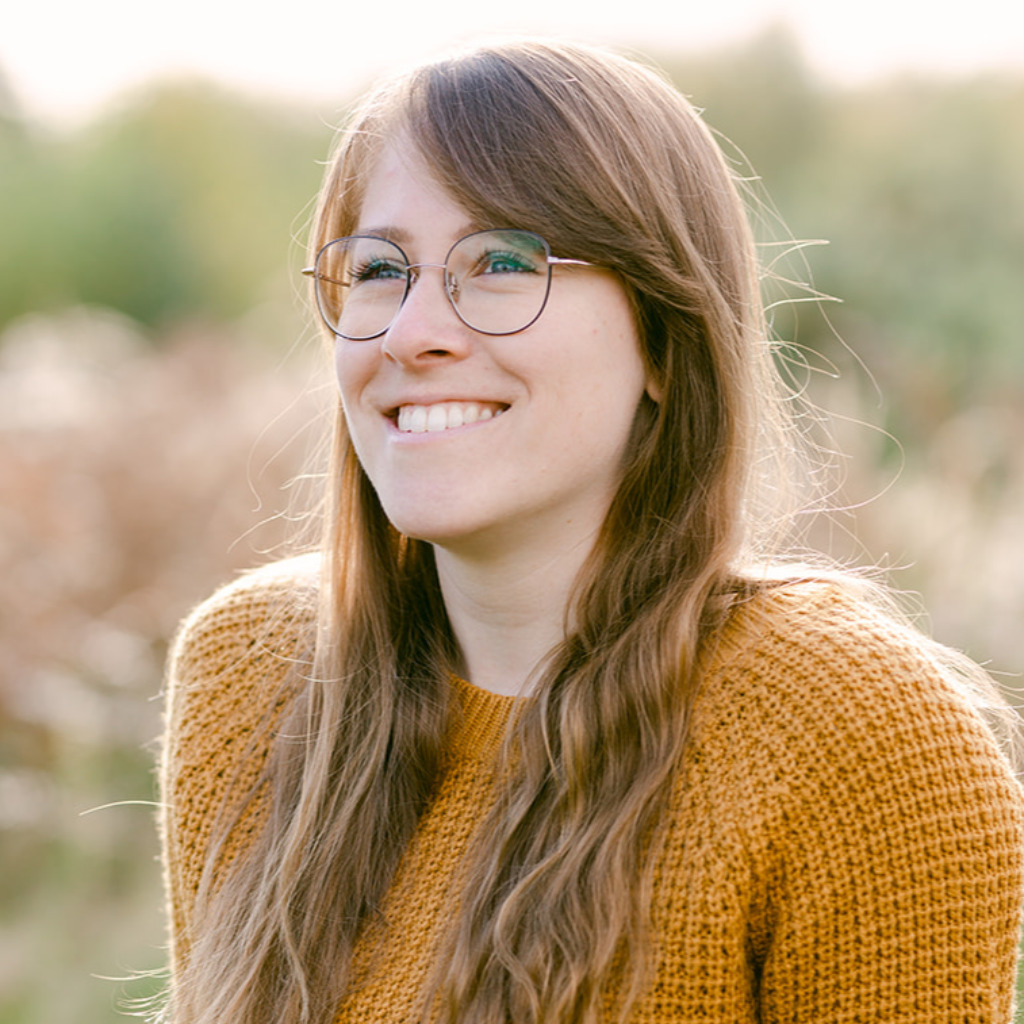 Rebecca Lang's Instagram, Twitter & Facebook on IDCrawl