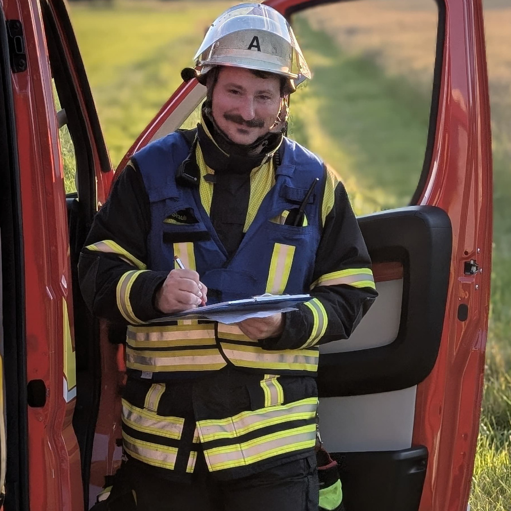 Yannick Straub - Brandmeister - Mercedes-Benz Group | XING