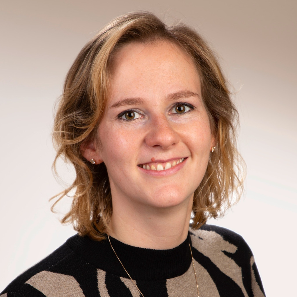 Lisa Gruber's Instagram, Twitter & Facebook on IDCrawl