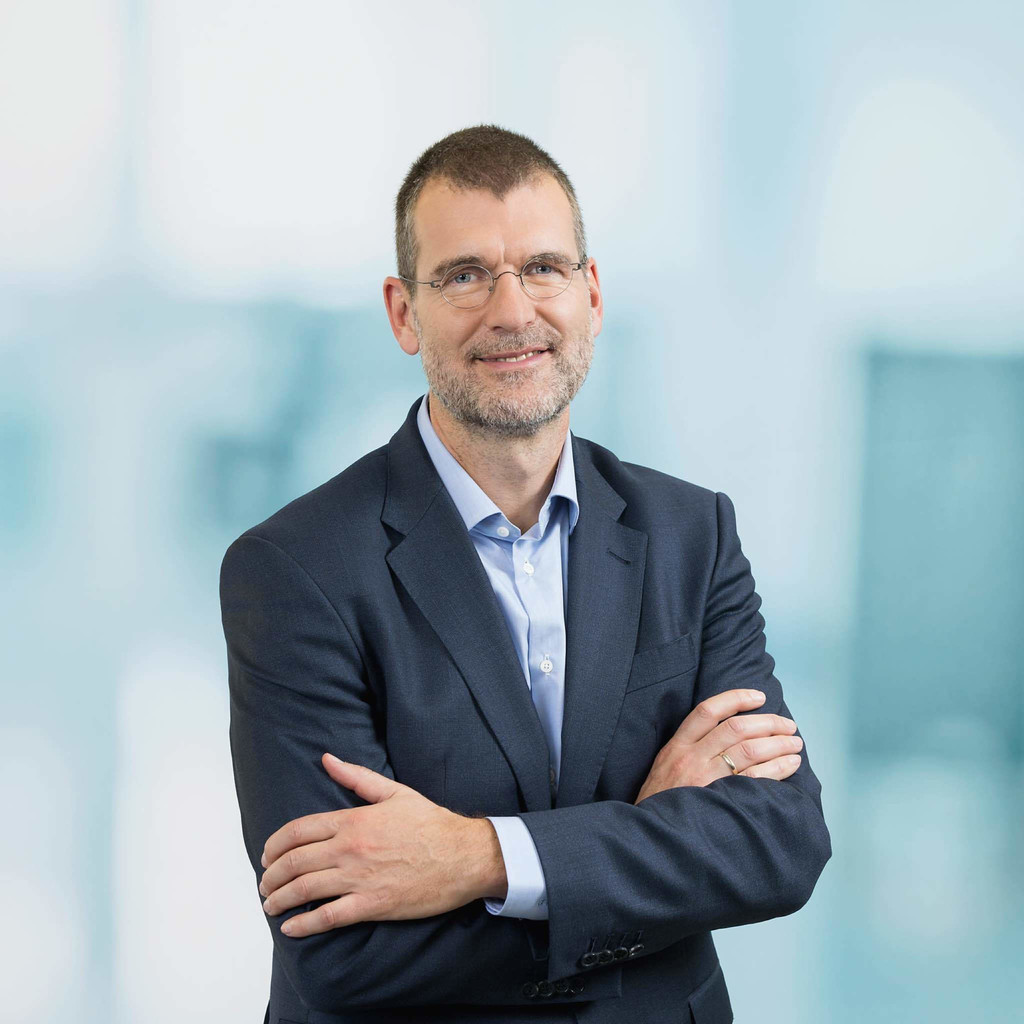 Frank Wiemer - CEO - iwis motorsysteme GmbH & Co. KG | XING