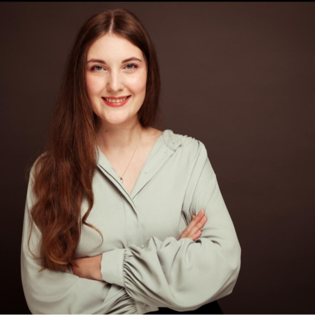 Lisa Epple: Ausbildung und Berufserfahrung | XING