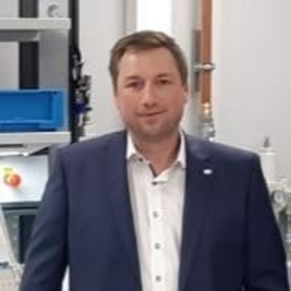 Matthias Bach in der Personensuche von Das Telefonbuch