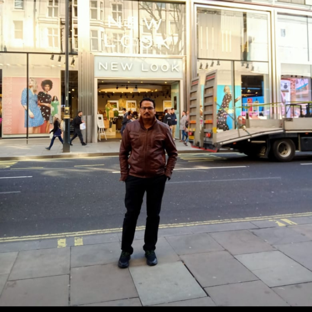 Zeeshan Yousuf - Merchandising Manager - doing my own sourcing | XING