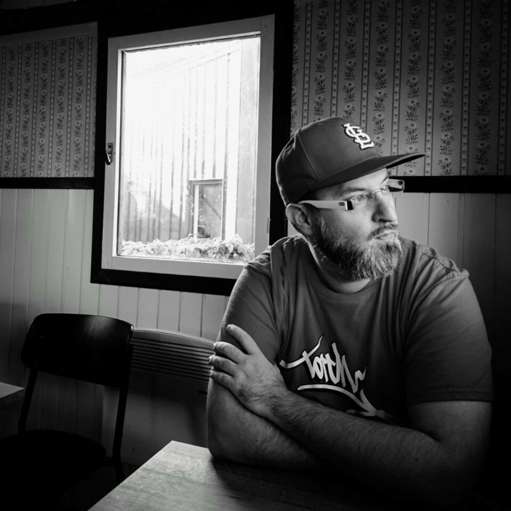 Dennis Roth in der Personensuche von Das Telefonbuch