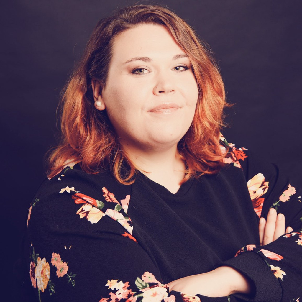 Lisa Simon - Überleitung | Akquise | Casemanagement - Intensio24 | XING