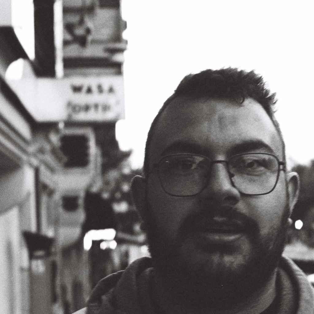 Harry Neufeld - Lead Software Engineer - SCM Verlagsgruppe GmbH | XING