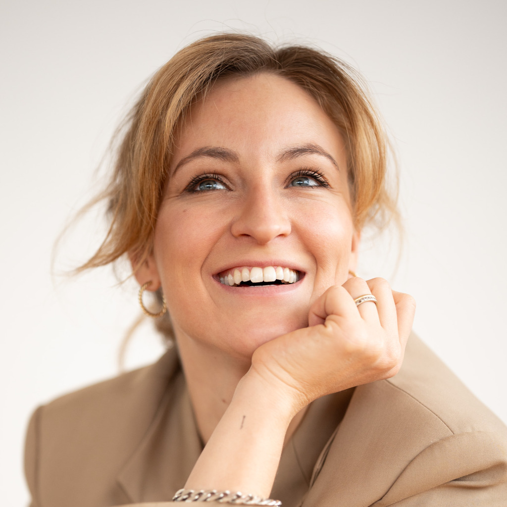 Isabel Graf-Salzmann - Internationale Wirtschaftswissenschaften ...