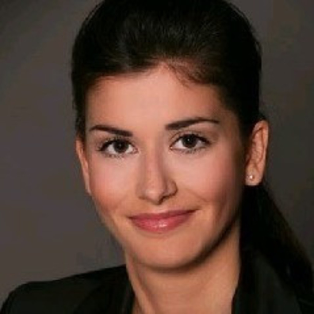 Victoria Hahn - Assistant Front Office Manager - Pullman Cologne | XING