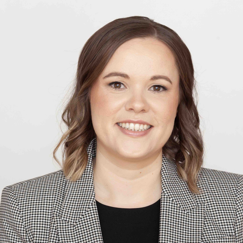 Kristina Kohn - Head of Hedging & Margin Controlling CAO CE - RWE ...