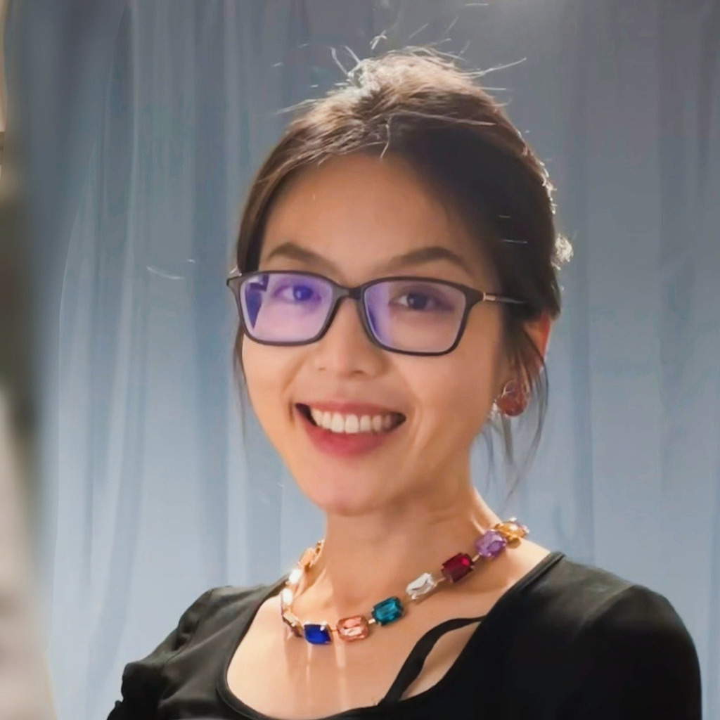 Lulu Yu - Marketing Consultant - BZ.COMM | XING