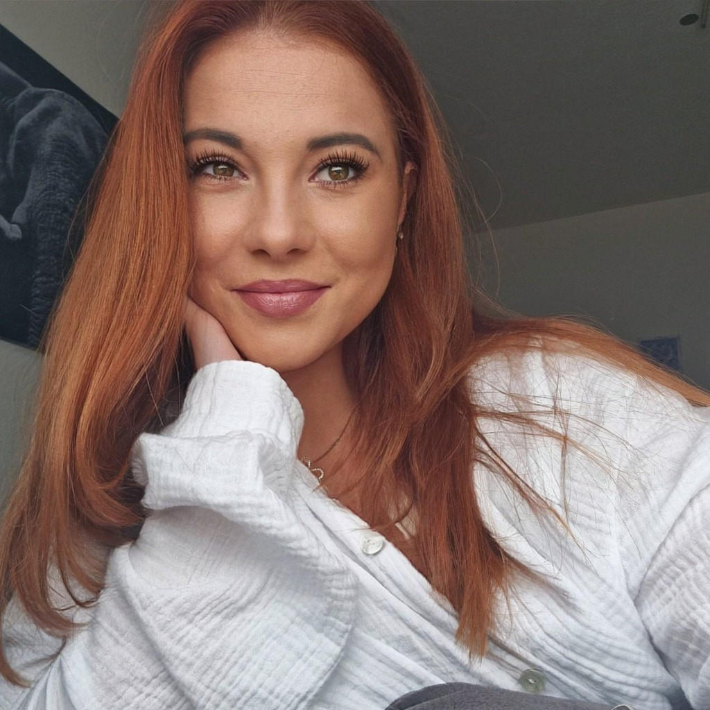 Sarah Hofstadt - Verkäufer - Woolworth GmbH | XING